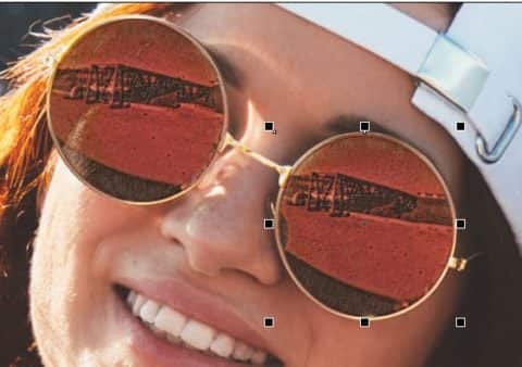 Applying effects with interactive lenses - Corel Discovery Center