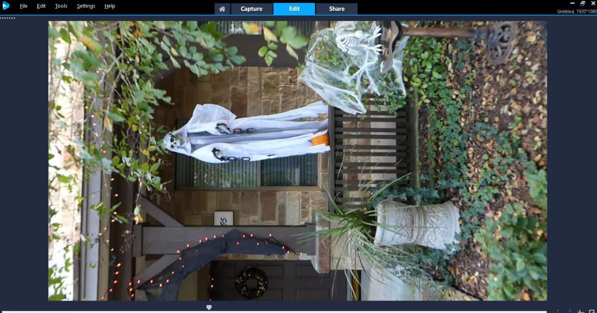 How to rotate video clips in VideoStudio - Corel Discovery Center