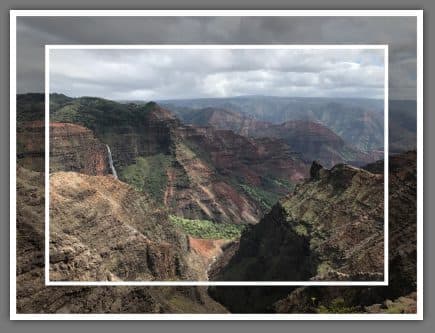 Adding picture frames to your photos - Corel Discovery Center