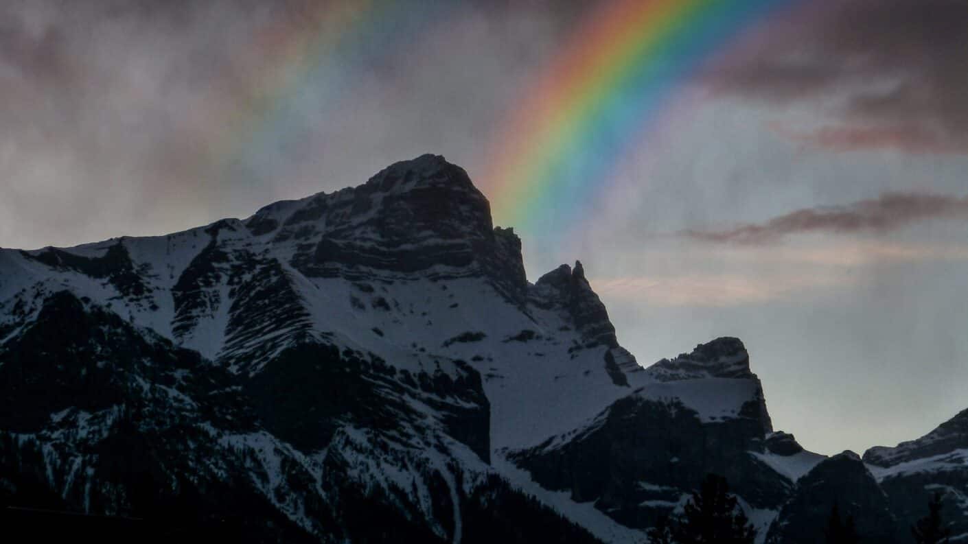 Add a rainbow to photos - Corel Discovery Center