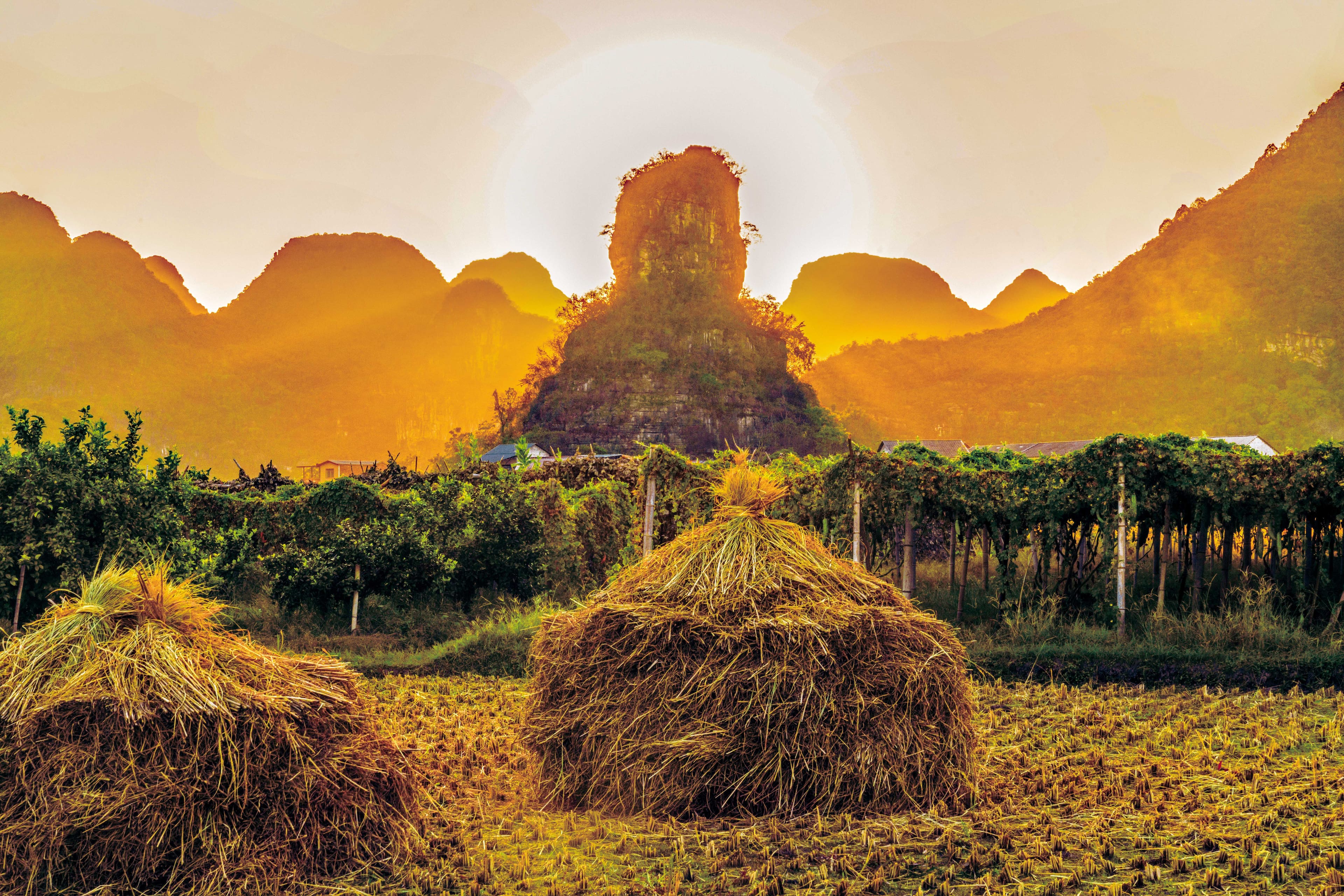 日照金山. Rizhao golden hill - Corel Discovery Center